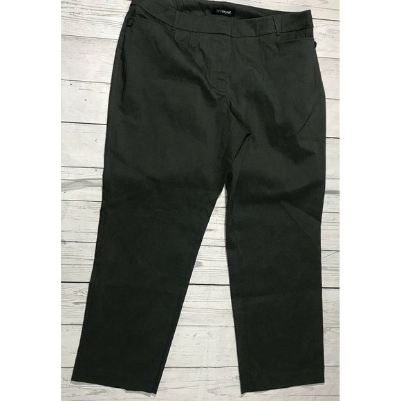 Lane Bryant | Pants & Jumpsuits | Lane Bryant Womens Grey Capri Pants ...